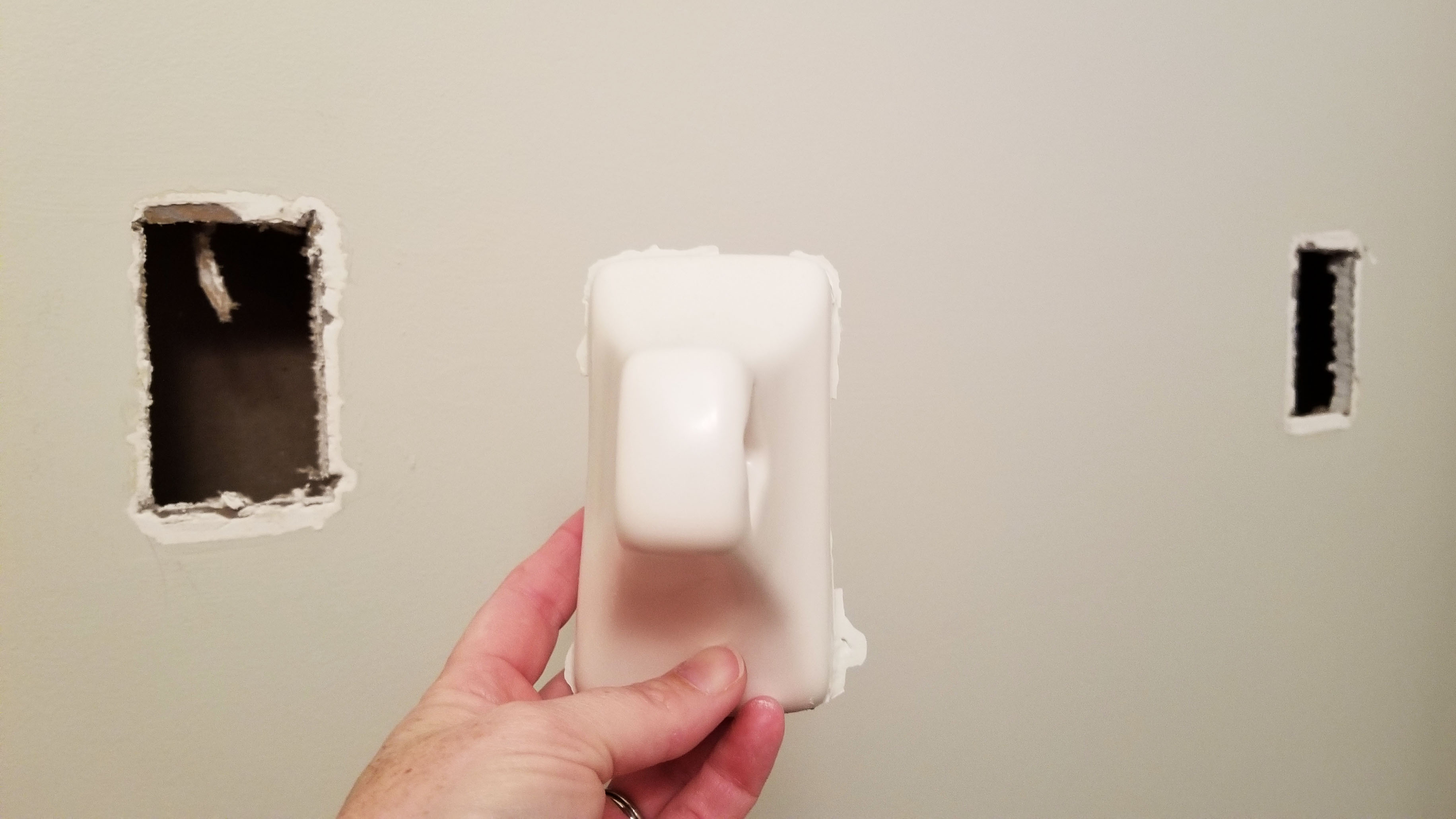 Guest Bathroom Mini-Makeover – Uniquely Yours… or Mine!